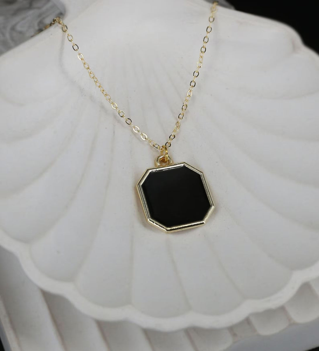 Magic Heat Pendant Necklace – Stella The Collection